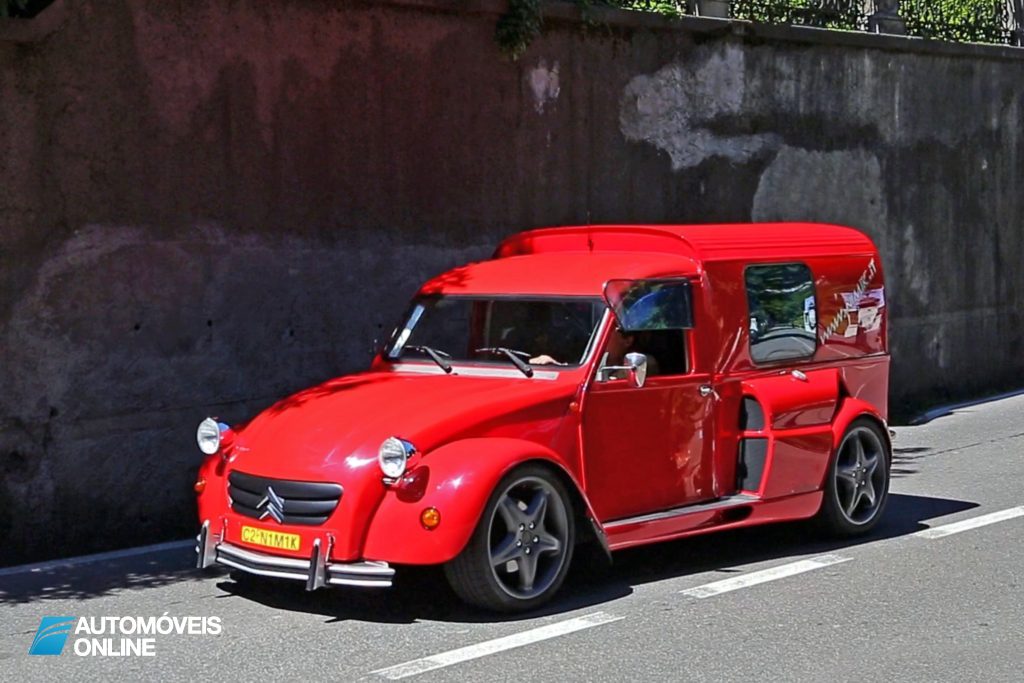 Citroen 2CV com 380cv de potência - Automóveis Online - A Sua Revista ...